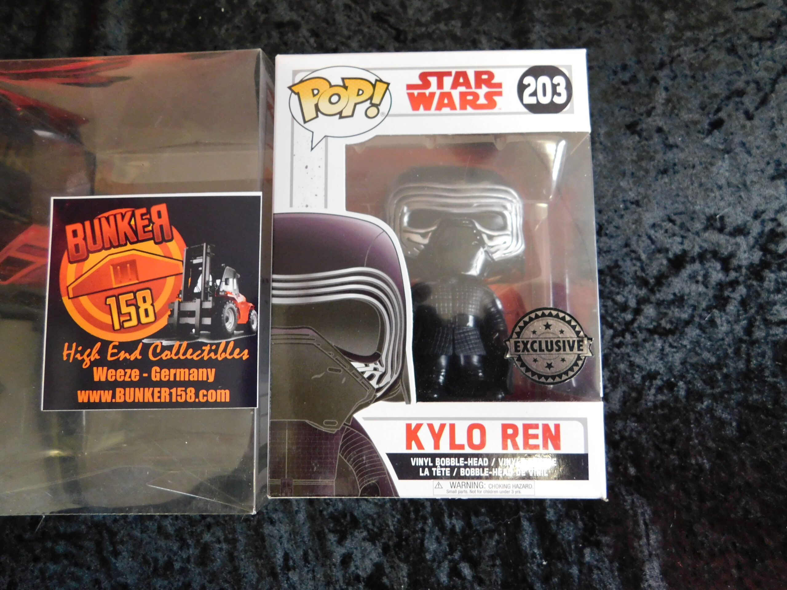 Pop! Star Wars: The Last Jedi - Masked Kylo Ren Bobblehead Funko Pop ...