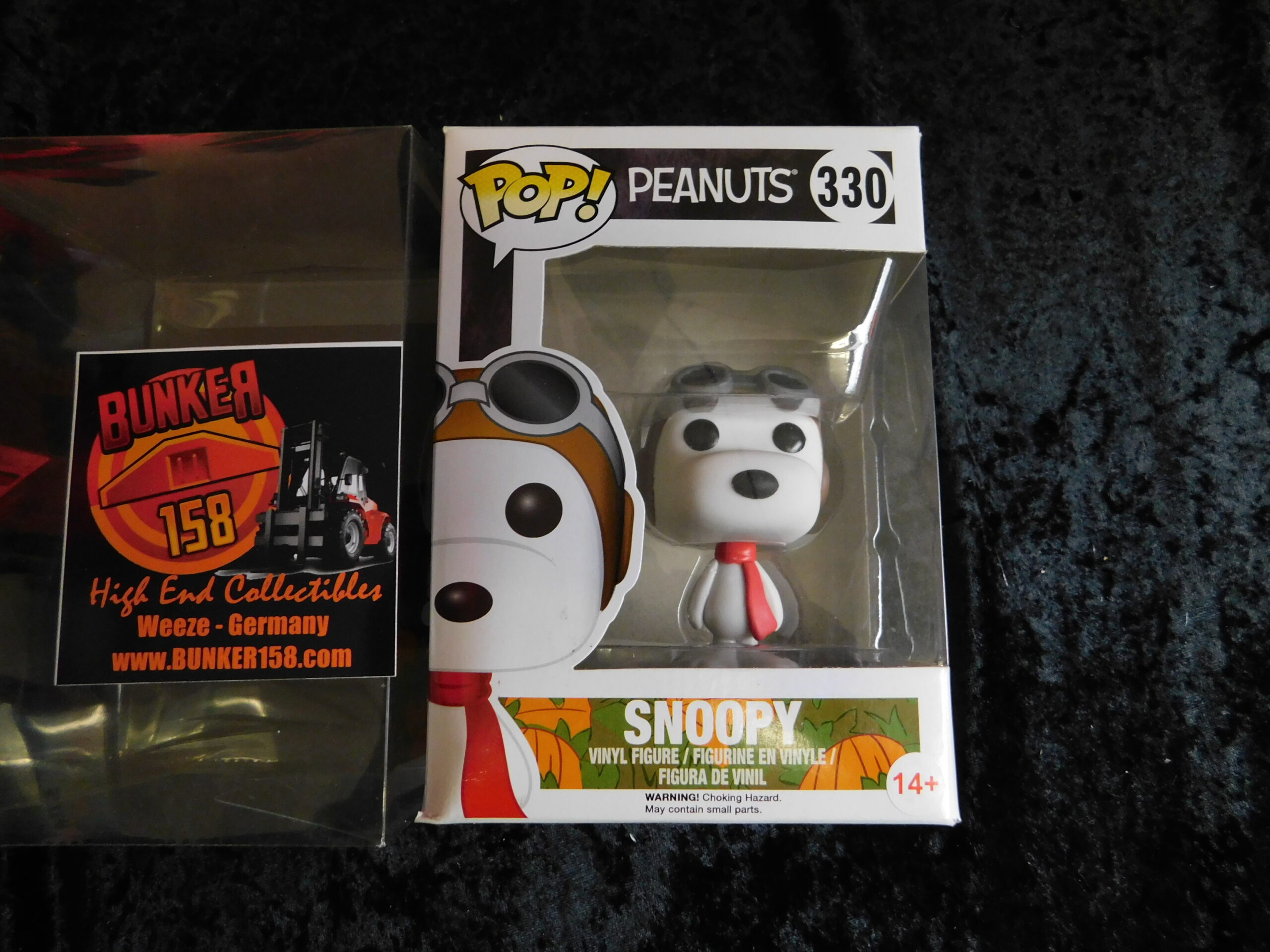 POP Peanuts Snoopy 330 Funko Pop - bunker158.com