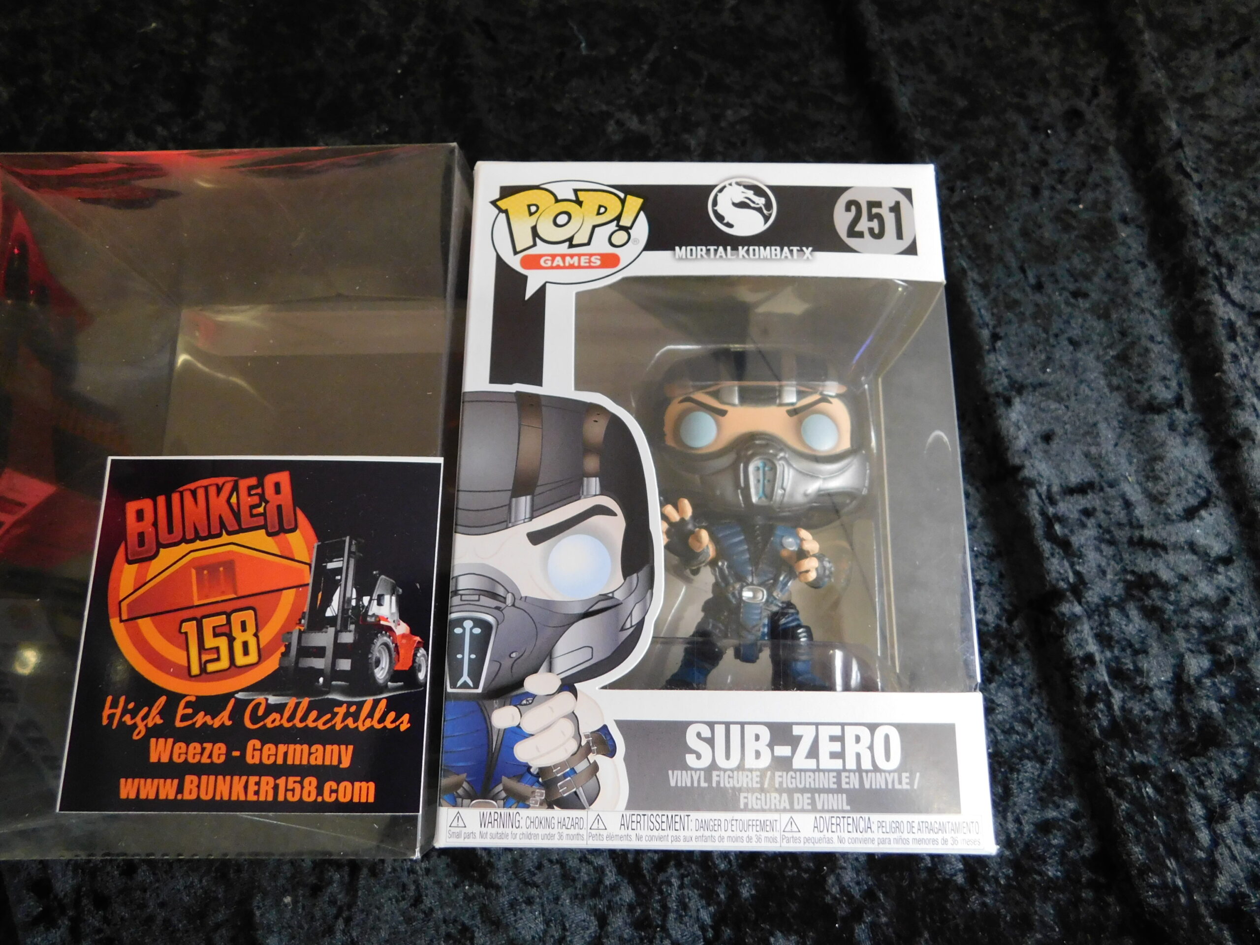 Pop ! Games Mortal Kombat - Sub-Zero Funko Pop - bunker158.com